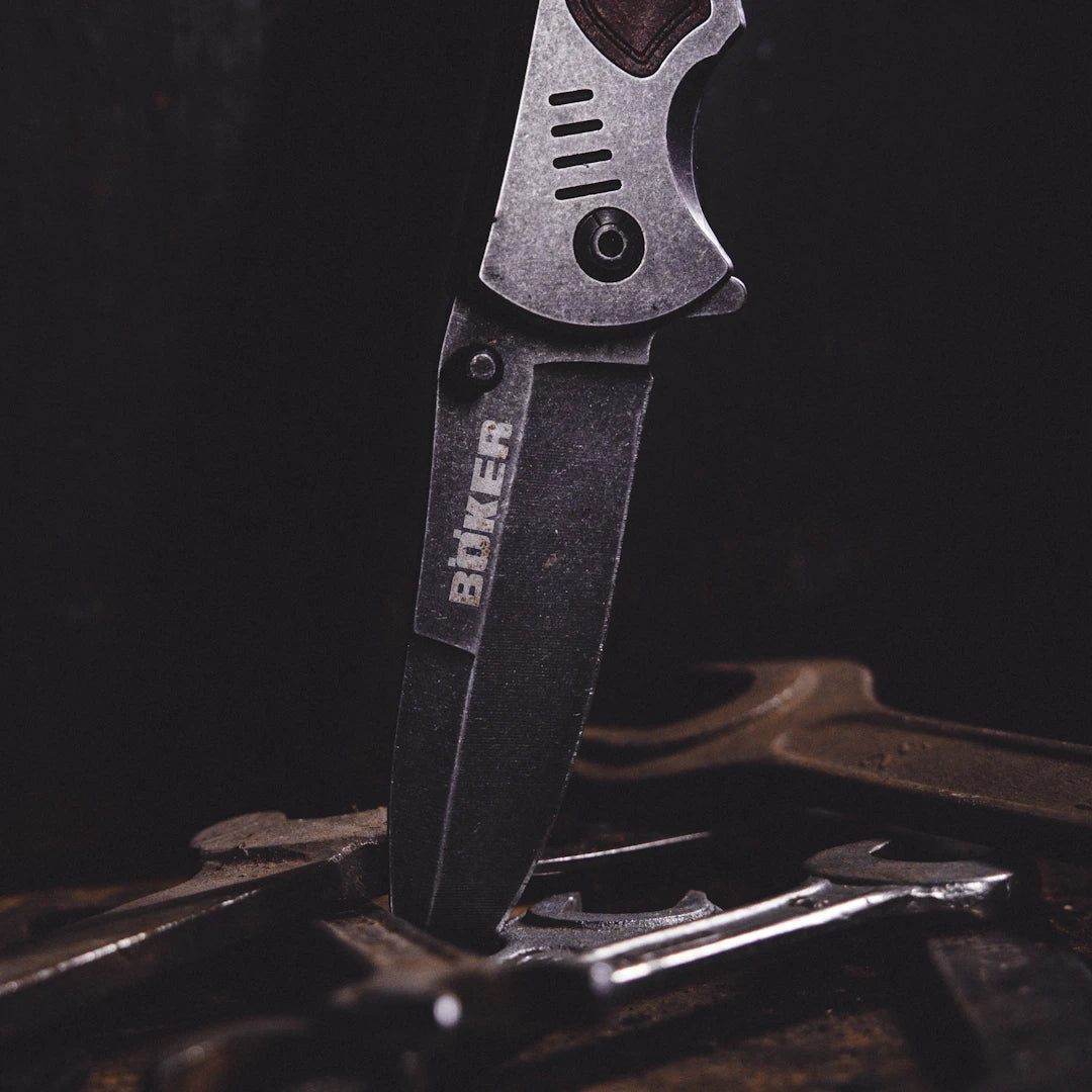 Famous Historical Figures and Their Iconic Pocket Knives – Shokunin USA