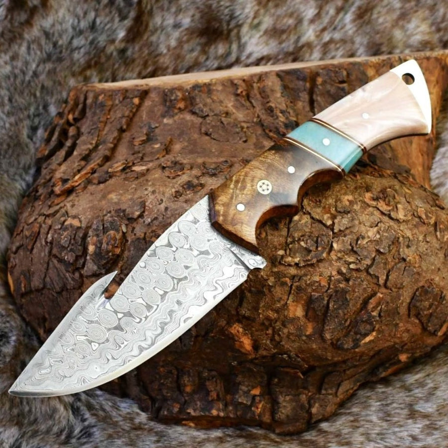 Gut Hook Knife - Handmade Damascus Knives – Shokunin USA